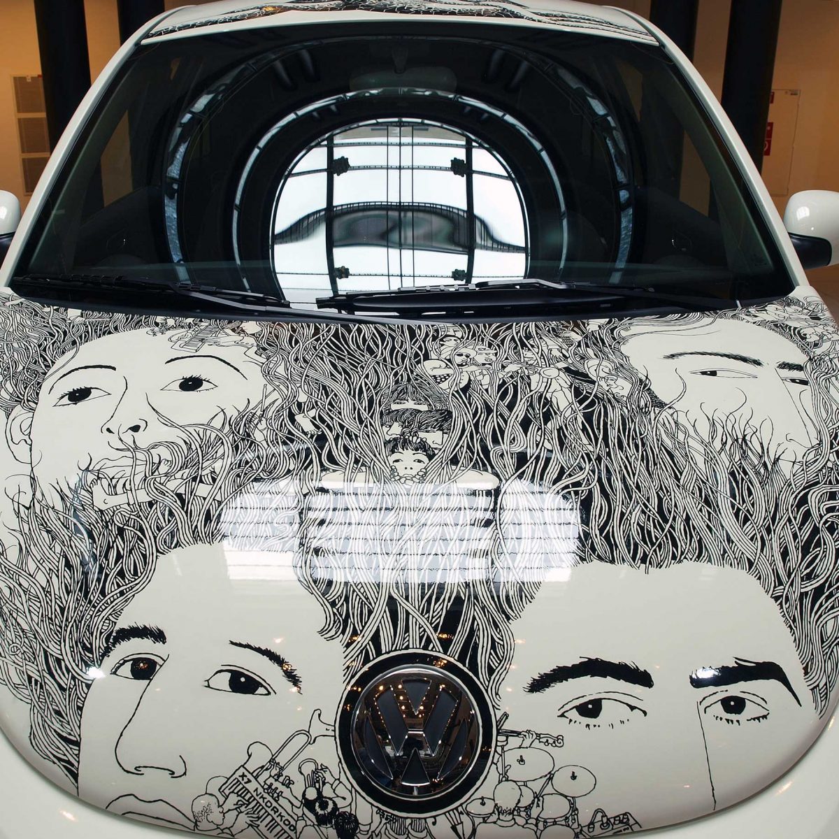 ARTWORK ON WHEELS IN AID OF ANCIENT TREES + BIODIVERSITY – Klaus Voormann